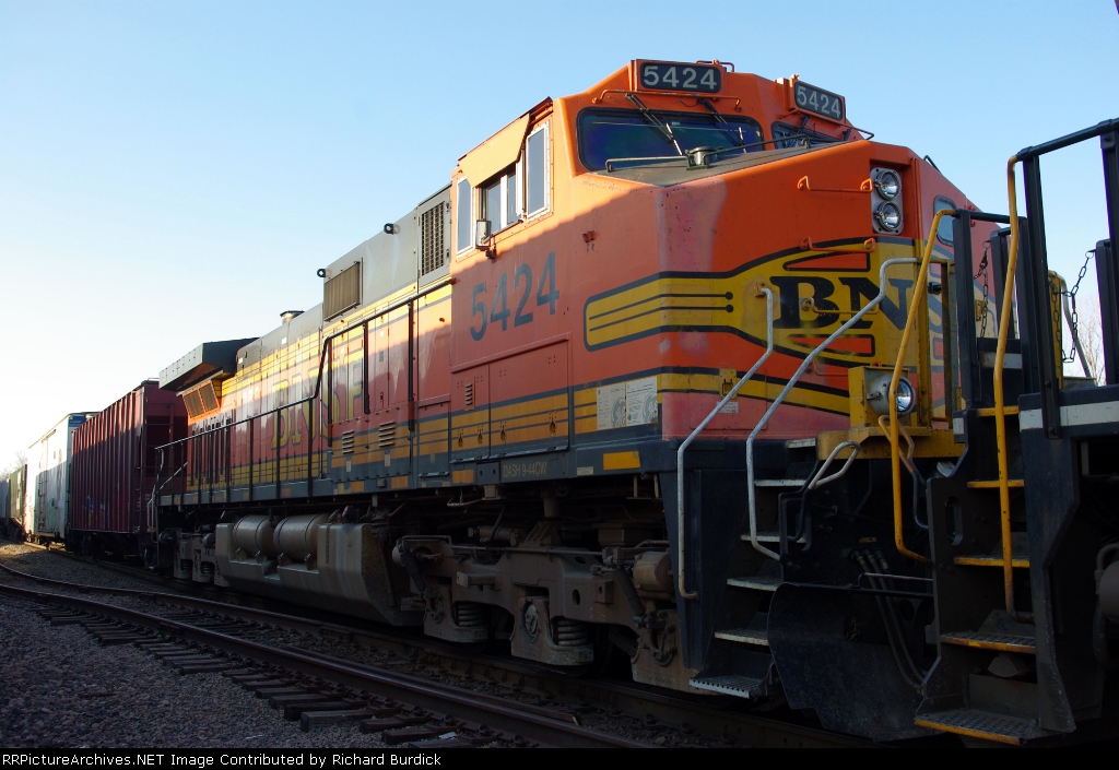 BNSF 5424